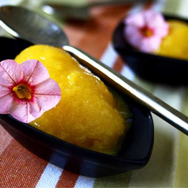 Smartaste sättet att skala en mango | Köket.se