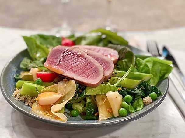 Grillad tonfisk med havtornsdressing | Recept från Köket.se