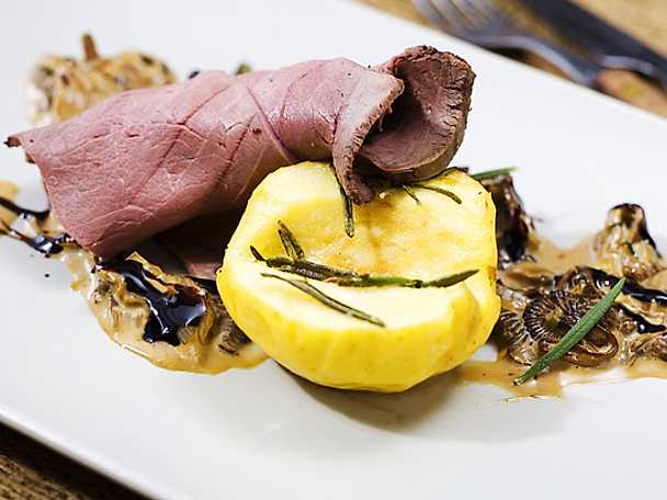 Rådjursstek med skogssvamp | Recept från Köket.se