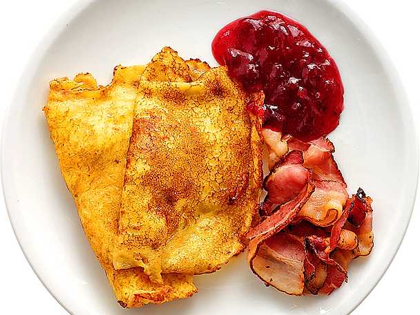 Raggmunk med fläsk och lingonsylt | Recept från Köket.se