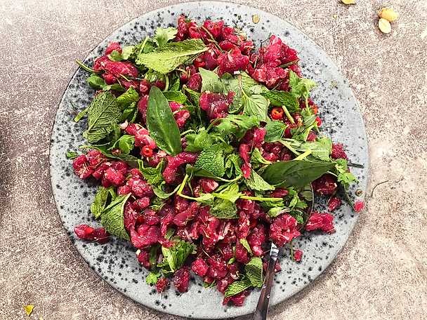 Raw laarb - Råbiff thai style | Recept från Köket.se