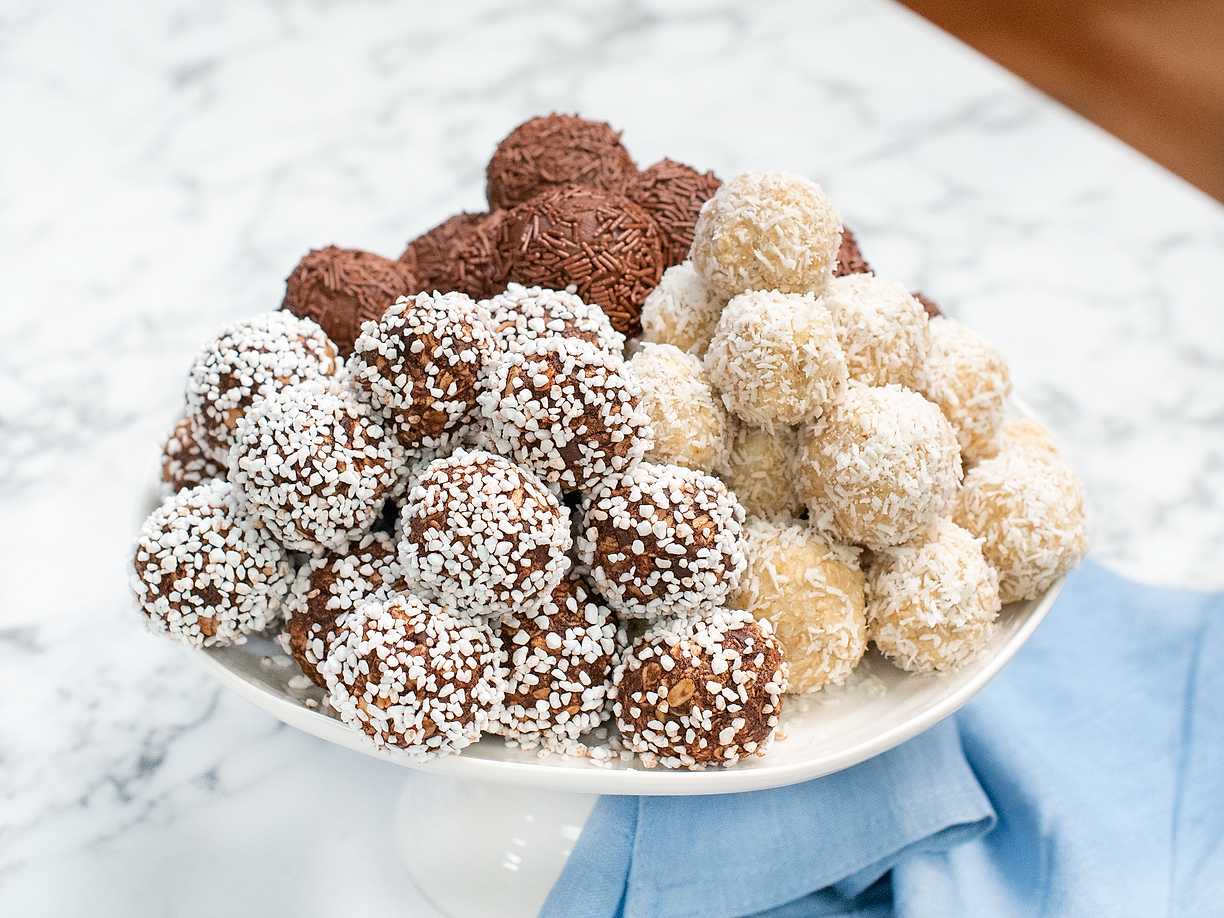 Choklad- arrak- och havrebollar | Köket.se