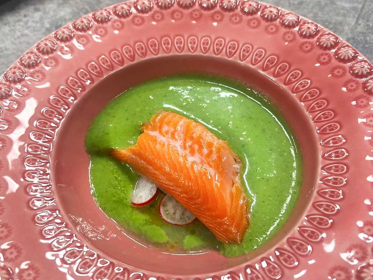 Crème ninon med kallrökt röding | Köket.se