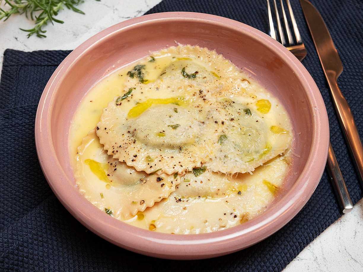 Dantes ravioli med ricotta och spenat | Köket.se