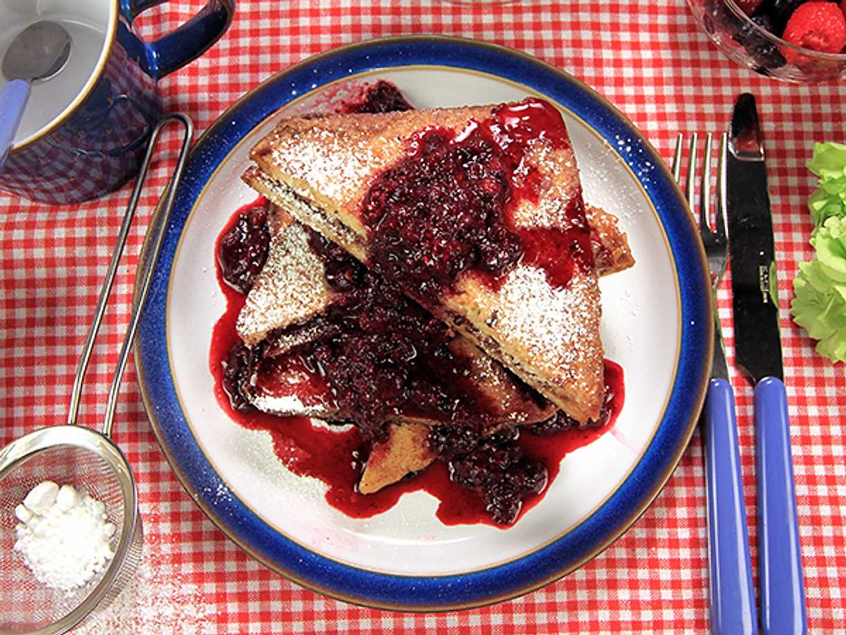 Fattiga riddare med bärsås och nutella | Köket.se