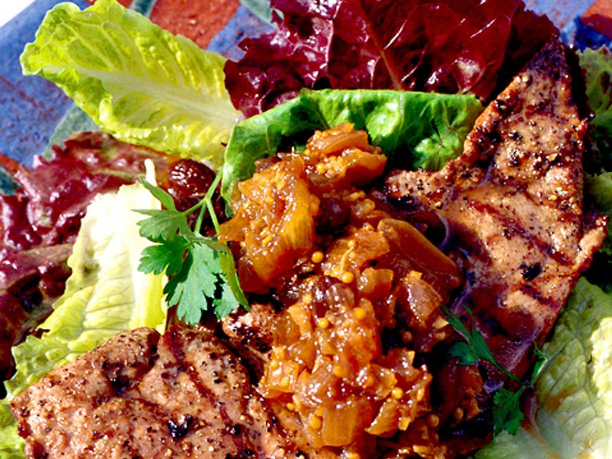 Grillad kalvlever med lökmarmelad | Köket.se
