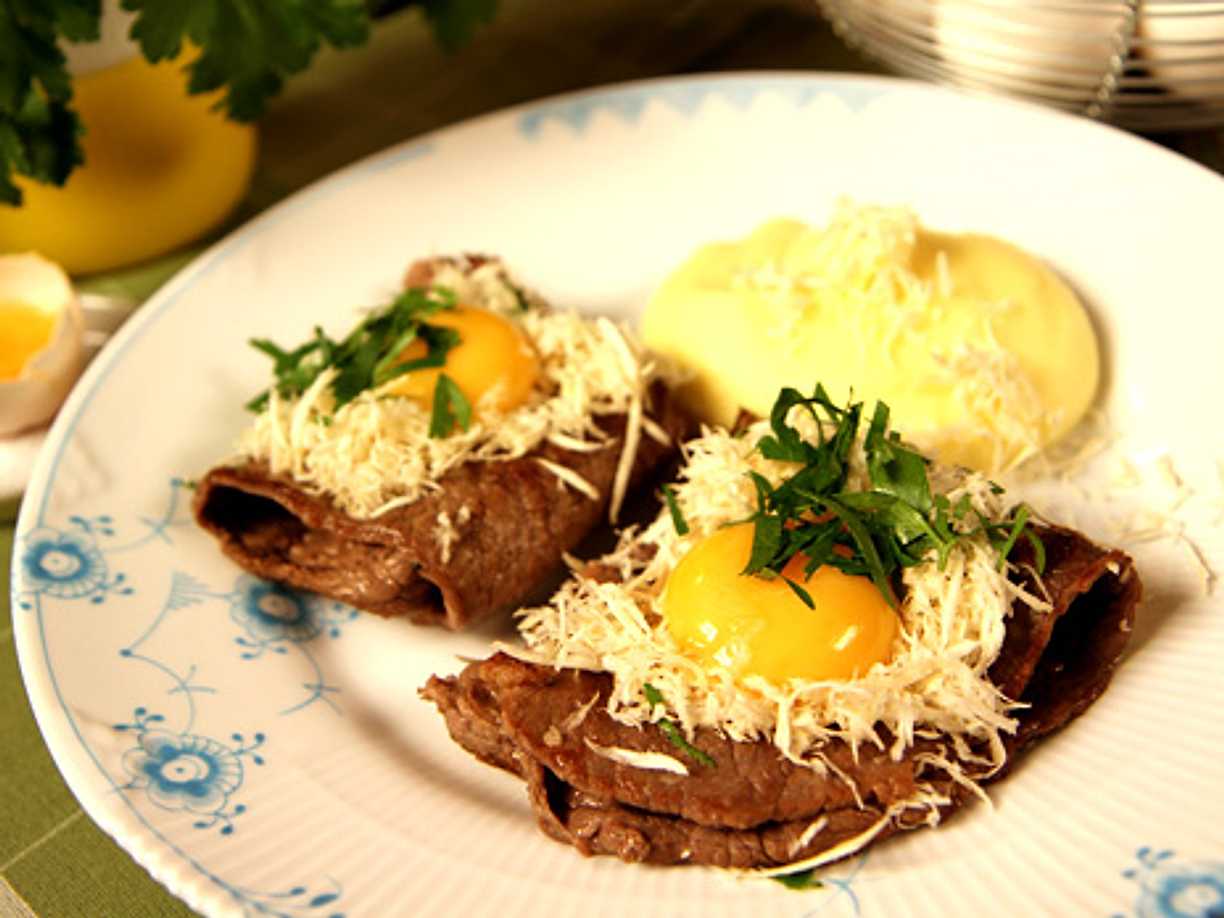 Lövbiff med pepparrot och potatispuré | Köket.se