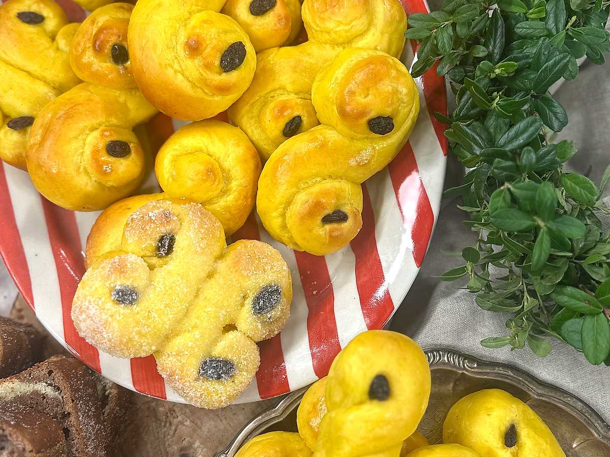 Klassiska saftiga lussekatter | Köket.se