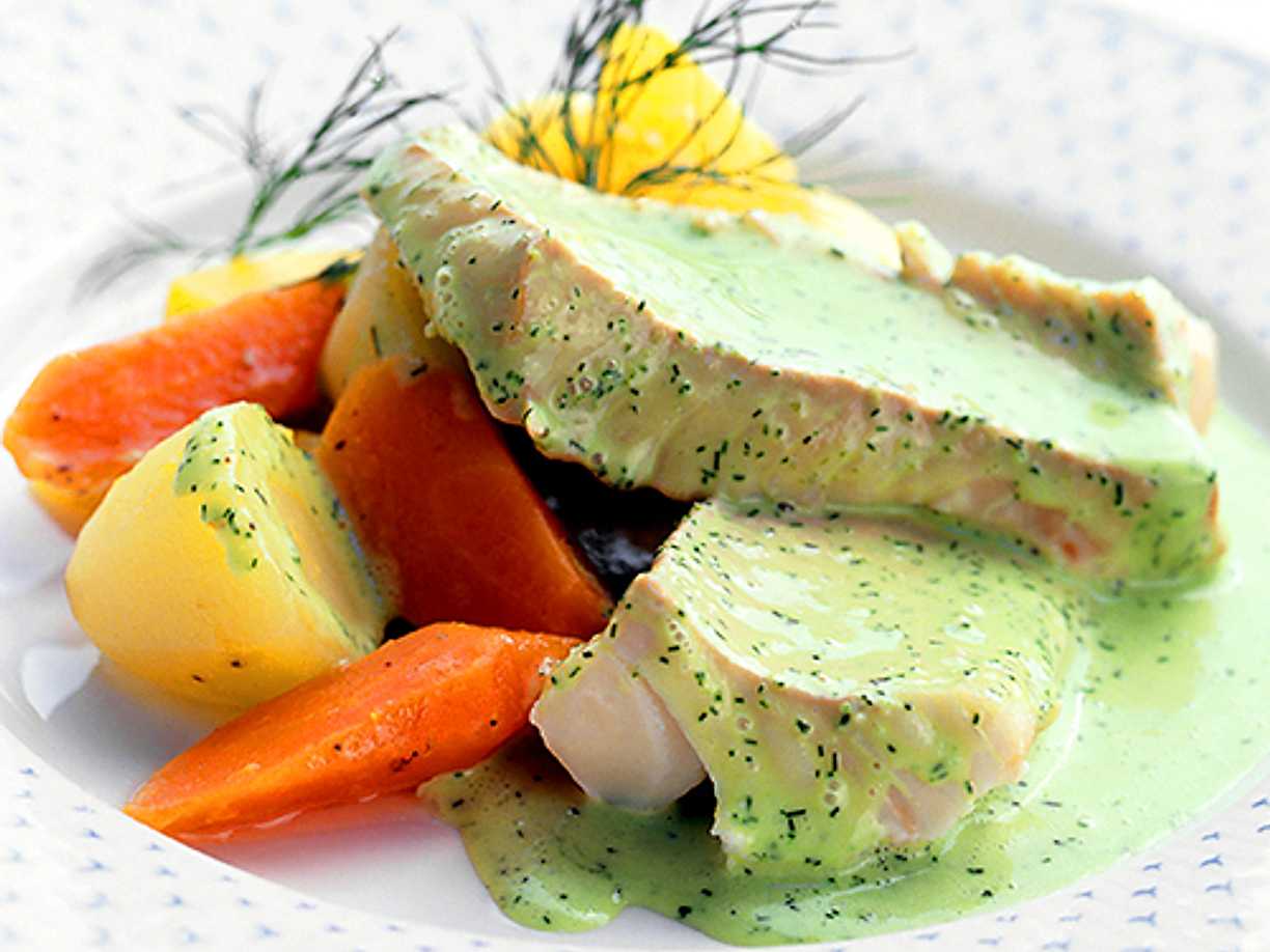 Kokt fisk i persiljesås | Köket.se