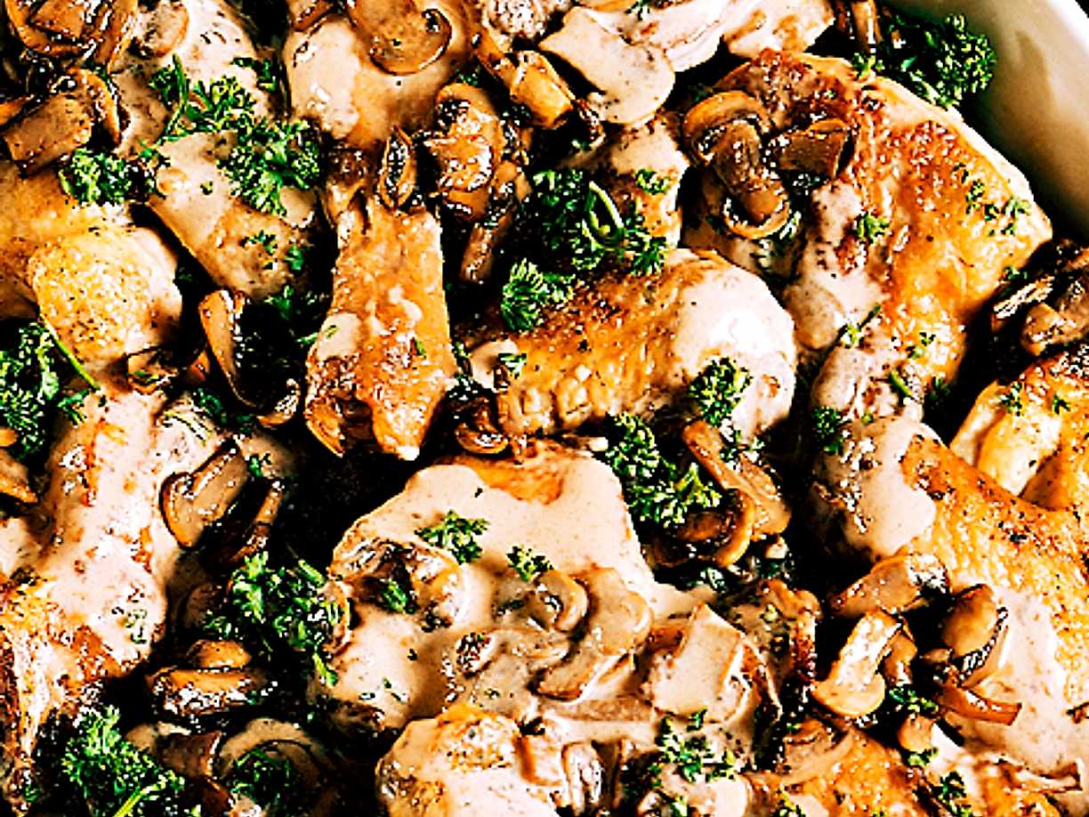 Kyckling med champinjonsås | Köket.se