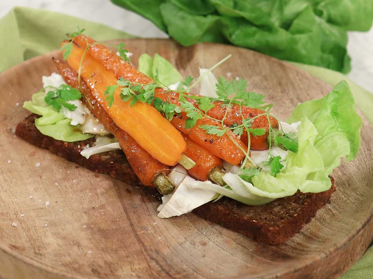 Landgång med getost och ugnsrostade morötter | Köket.se