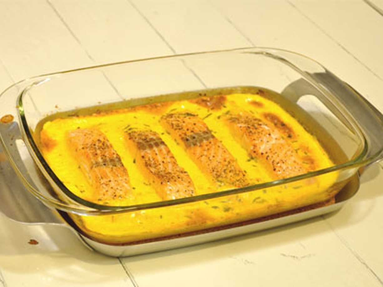 Laxfilé med saffran och rosmarin | Köket.se
