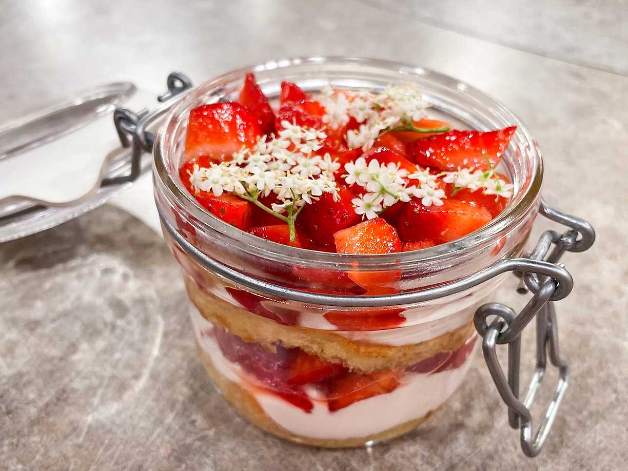 Midsommardessert på burk | Köket.se