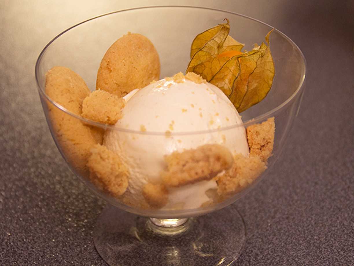 Mormor Melidas kardemumma-cookie ice cream | Köket.se