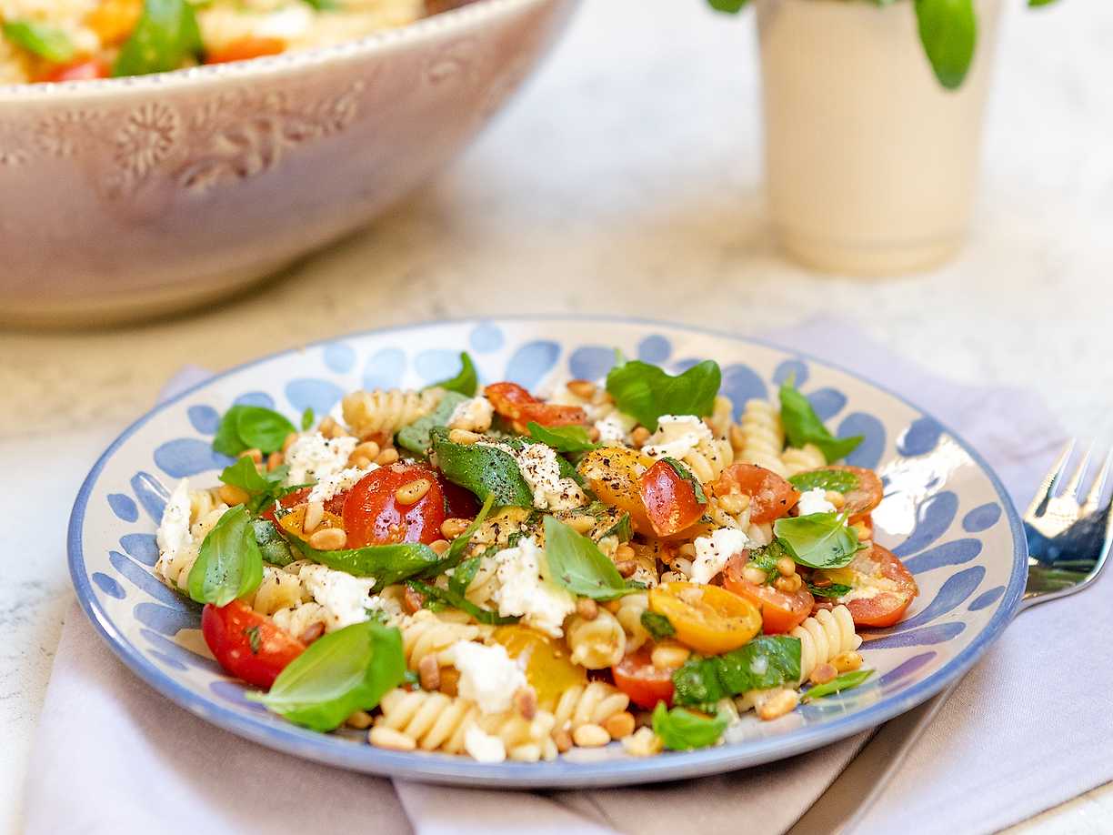 Pastasallad à la caprese | Köket.se
