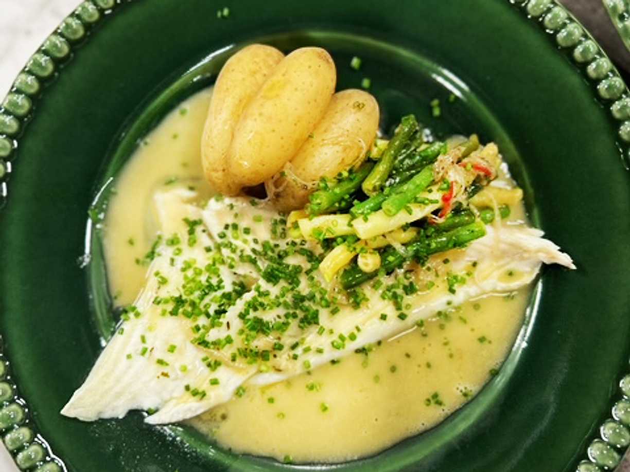 Piggvar med smörsås | Köket.se