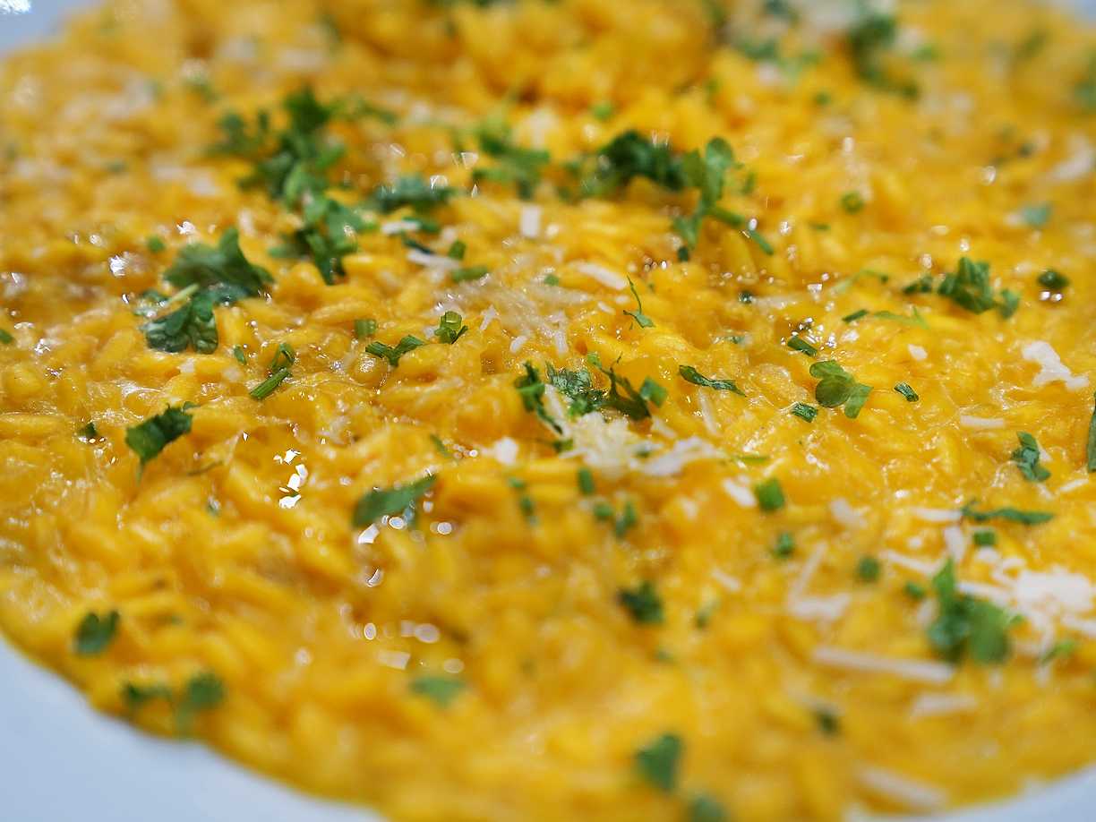 Risotto med saffran och parmesan | Köket.se