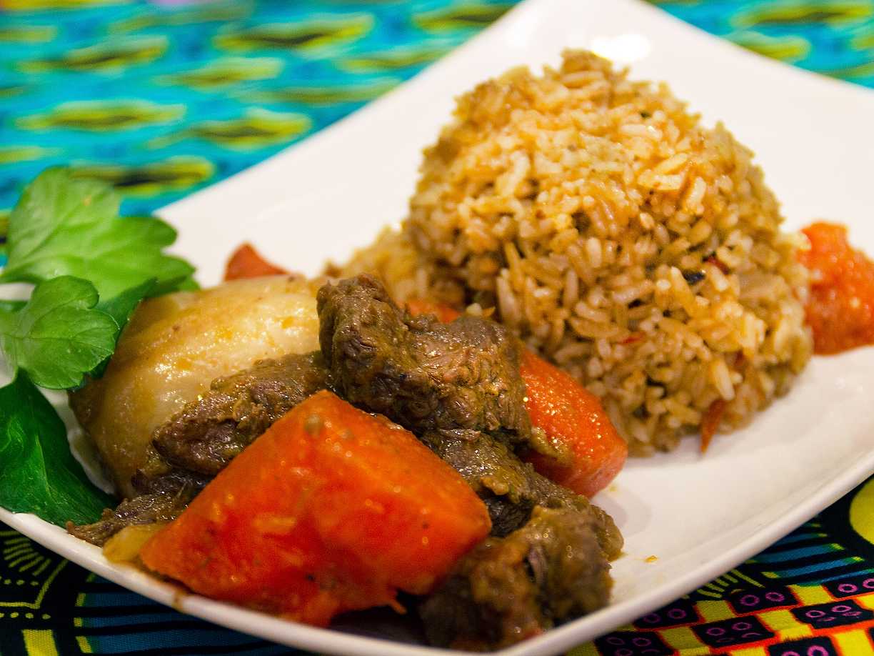 Riz gras med grönsaker och chilisås | Köket.se