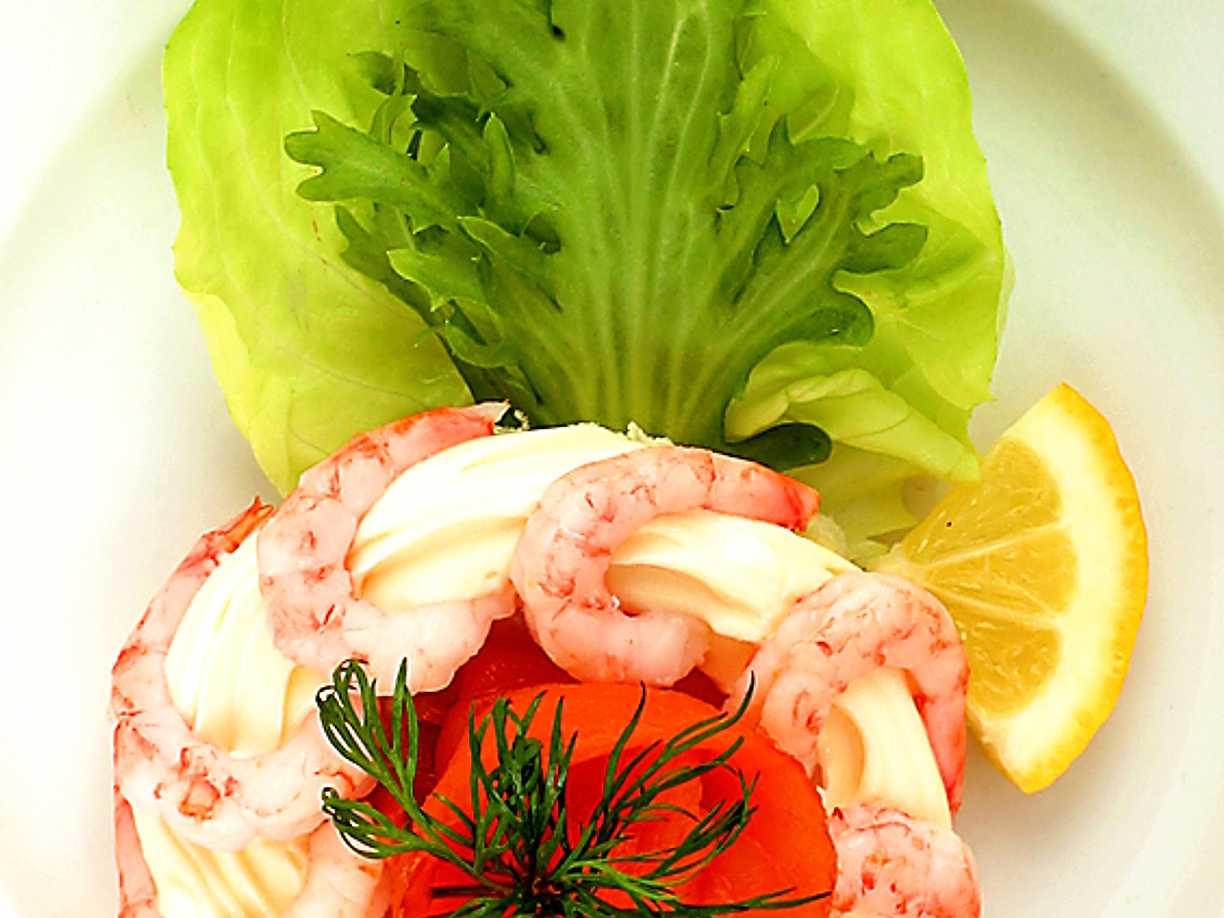 Rosencanapé med räkor och lax | Köket.se