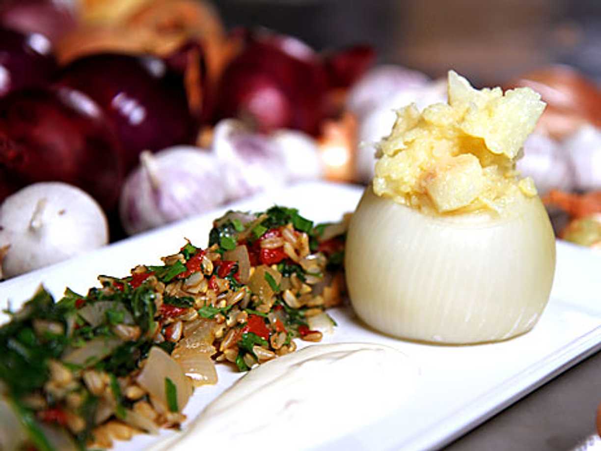 Silverlök med rotselleri och rostad vitlök | Köket.se