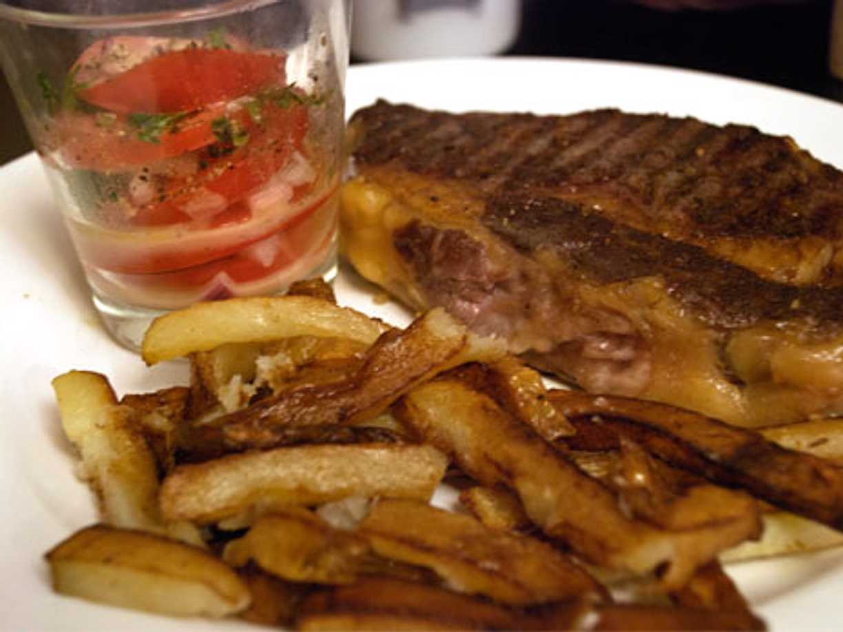 Svensk hängmörad entrecôte med sauce béarnaise | Köket.se