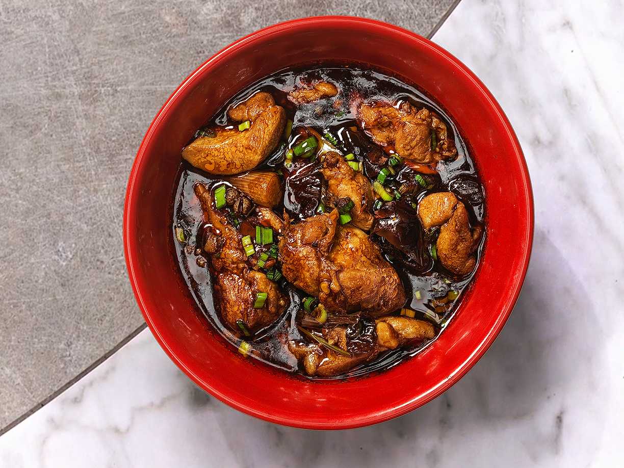 Tai Bai-kyckling | Köket.se