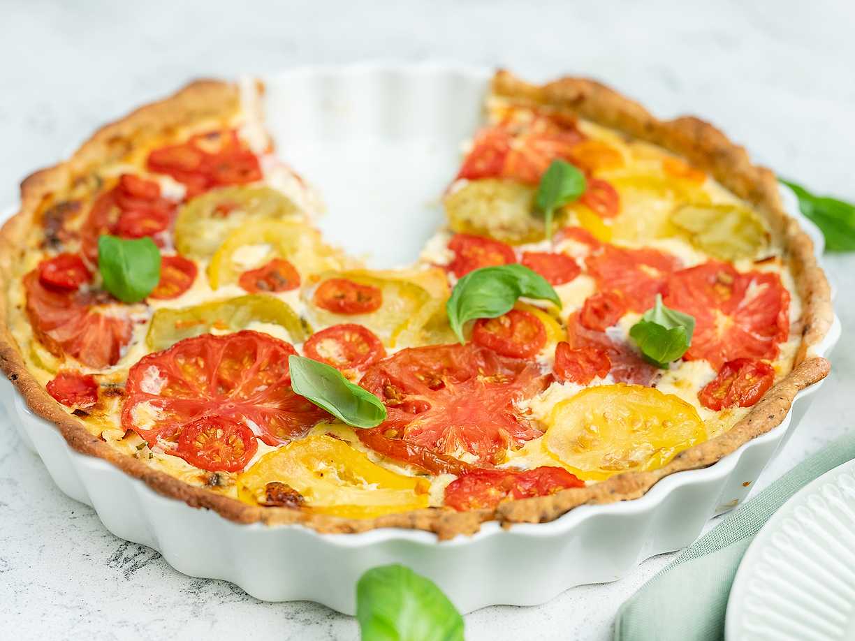 Tomatpaj med basilikakräm | Köket.se