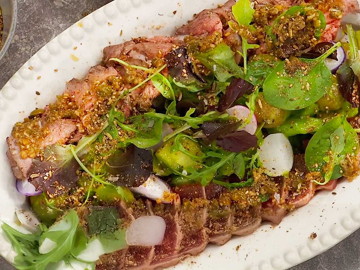 Vårsallad med kalv och tonfisk | Köket.se